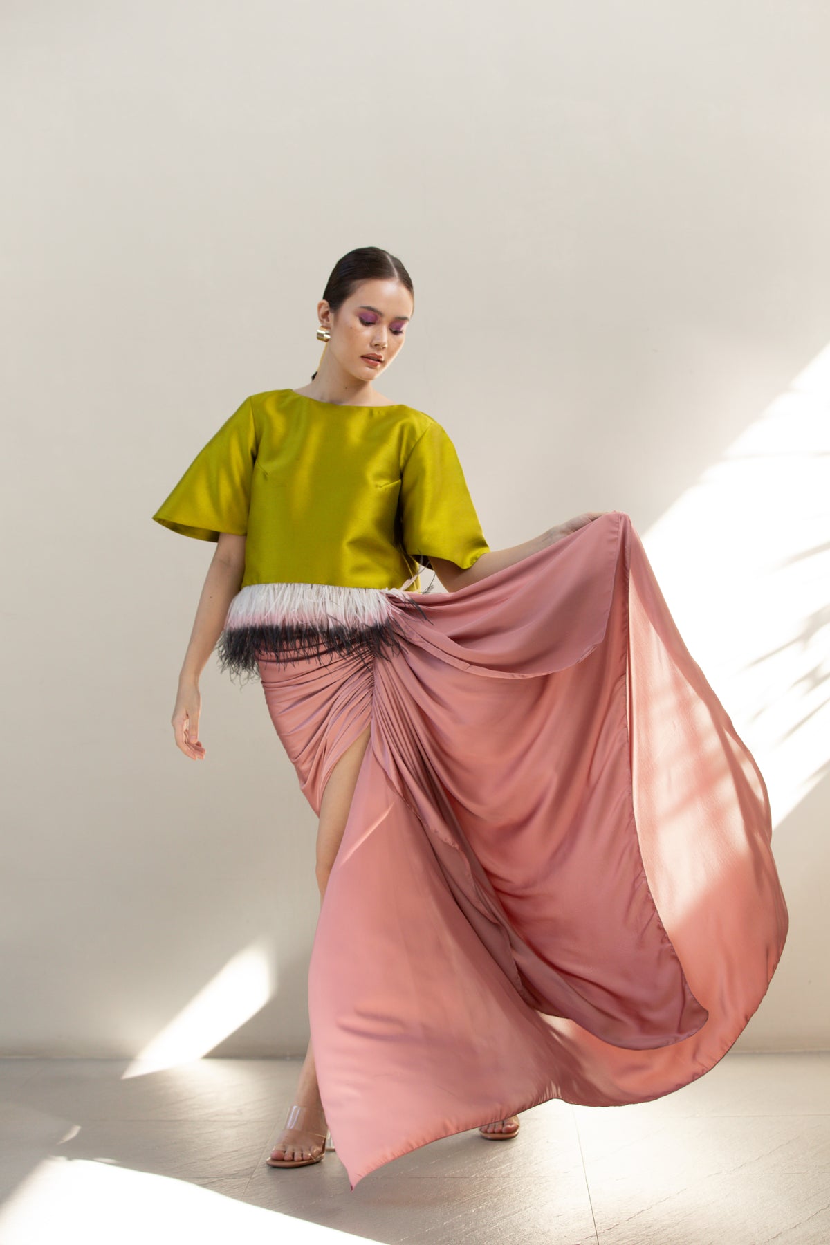 Green Feather Top – VESTIDO
